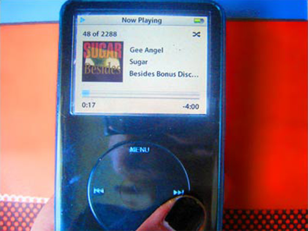 Review: Shades iPod Cases — Grubby World, Clean iPod - Gadizmo.com