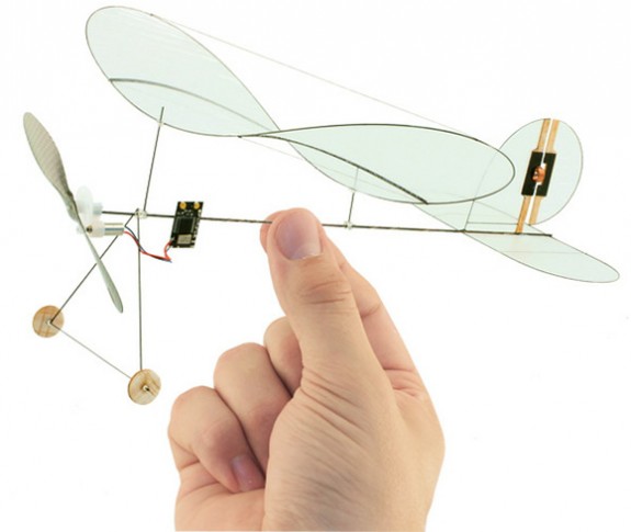 Winged Flight From The Comfort of Your Couch - Gadizmo.com